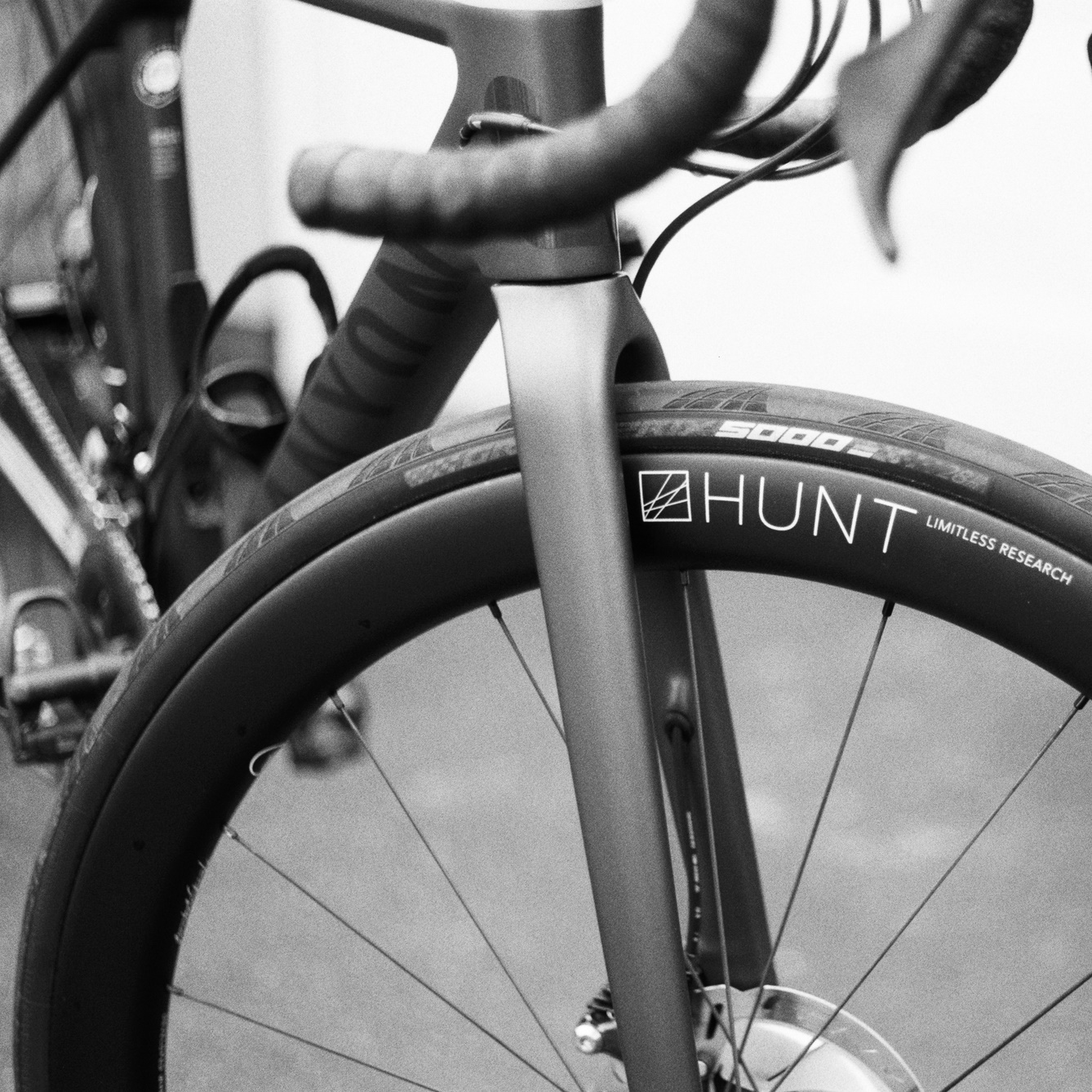 Components-Scout - Search, find and compare Road Bike Components.